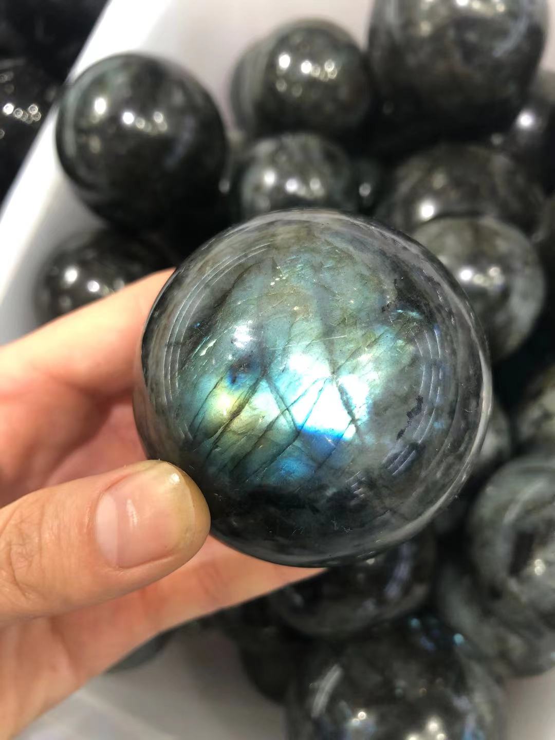Labradorite sphere – FADKEYS